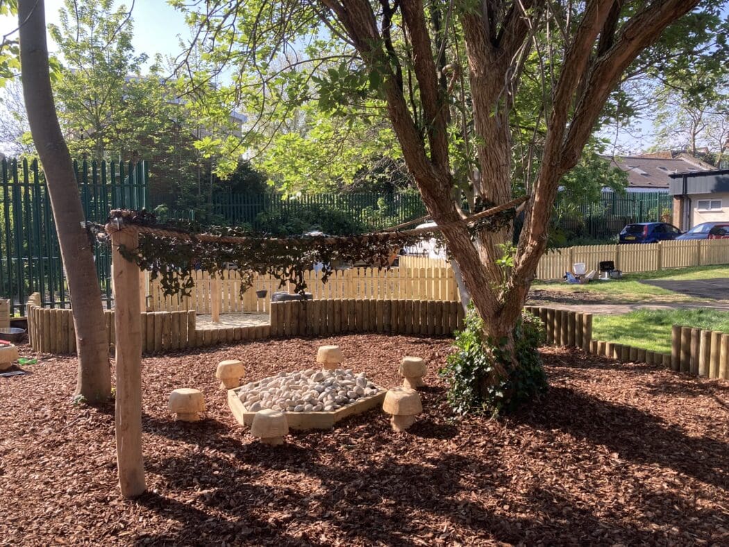 Planters & Digging Boxes - Playground Imagineering