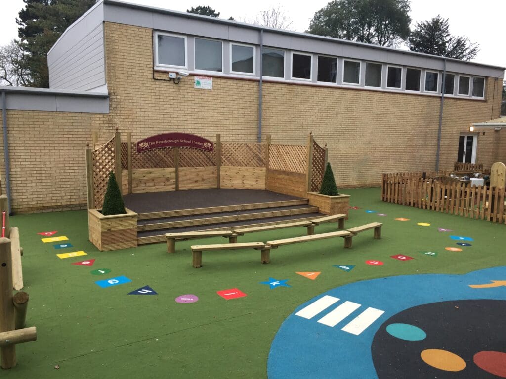 Natural Playground Amphitheatre - Playground Imagineering